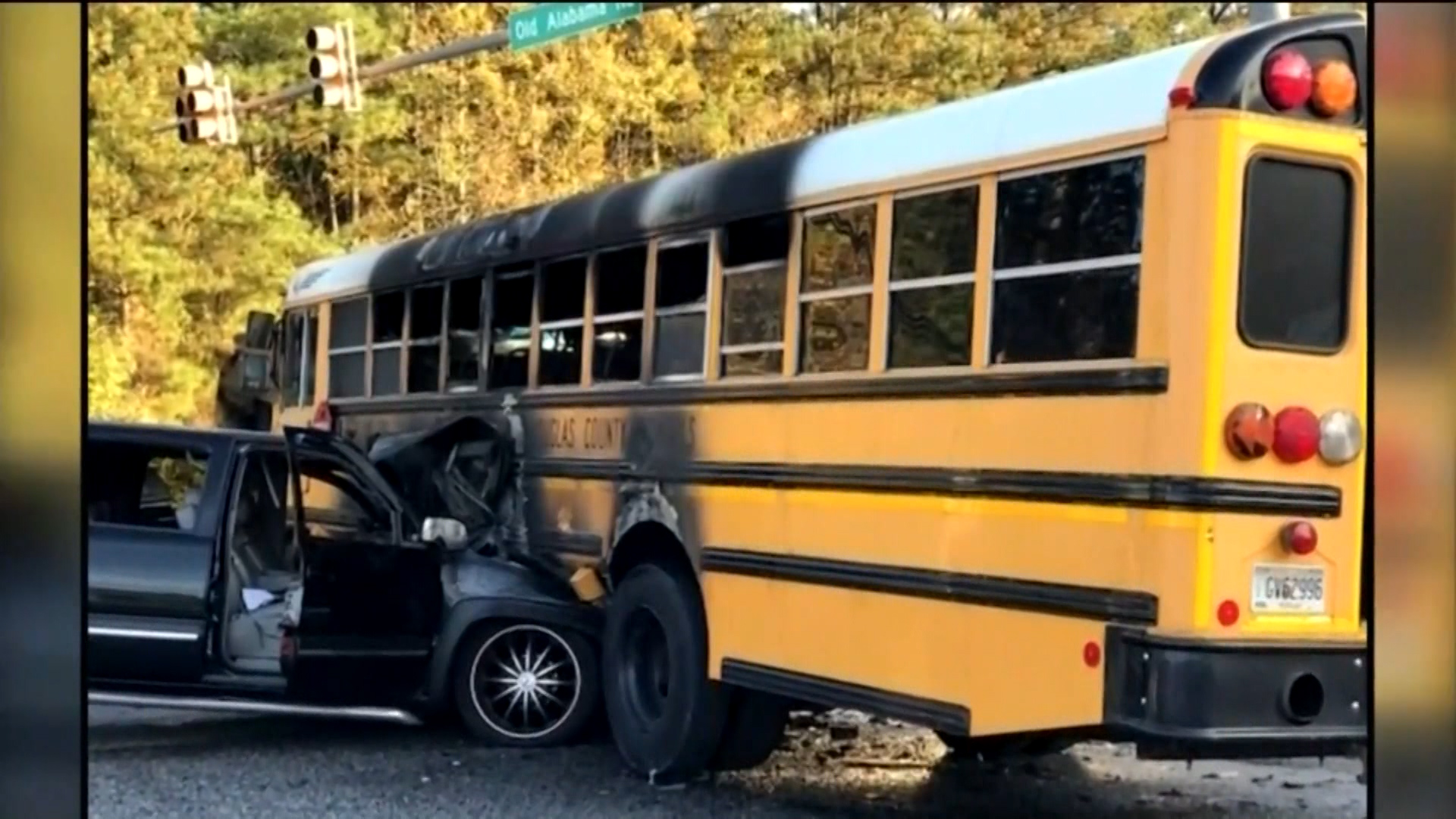 School bus driver in Georgia saves students moments before vehicles ...