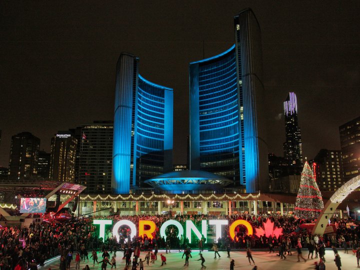 5 truly Canadian ways to celebrate the New Year - National | Globalnews.ca