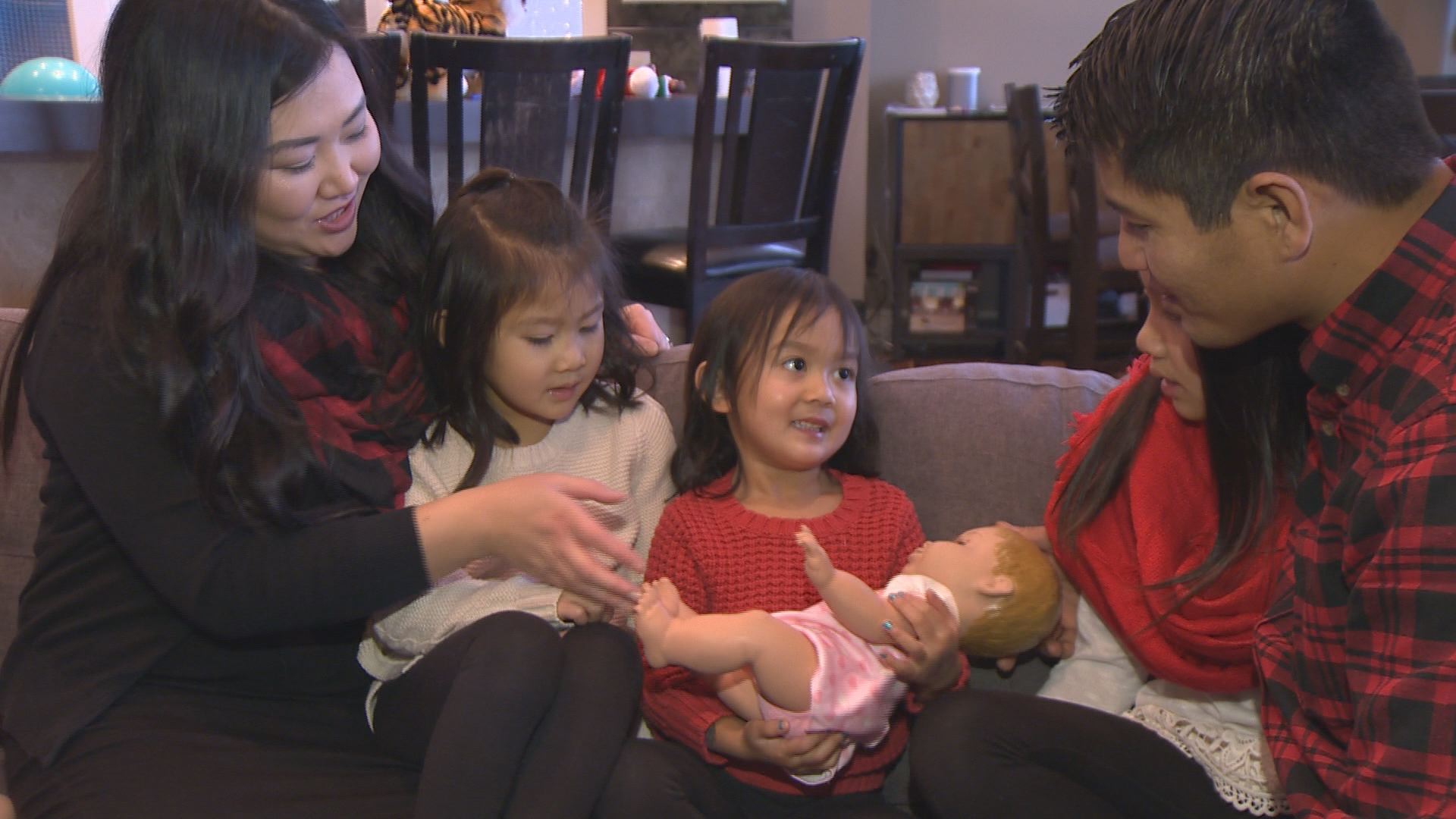 Vernon family playing Santa Claus for those in need | Globalnews.ca