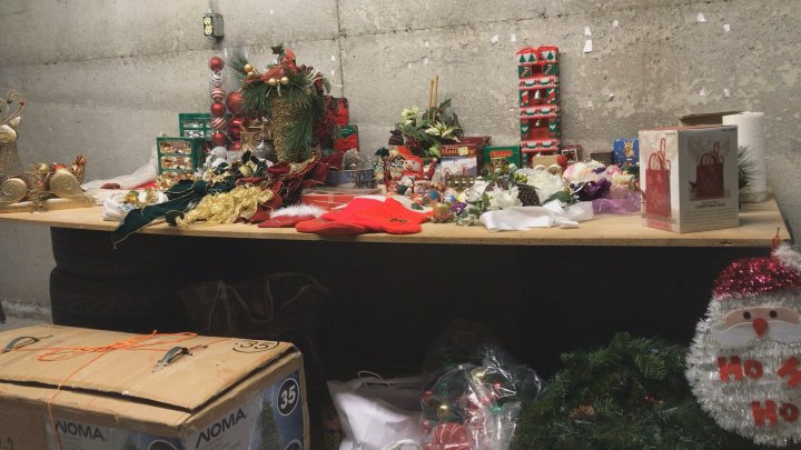 Pierrefonds woman collecting Christmas decorations for flood victims ...