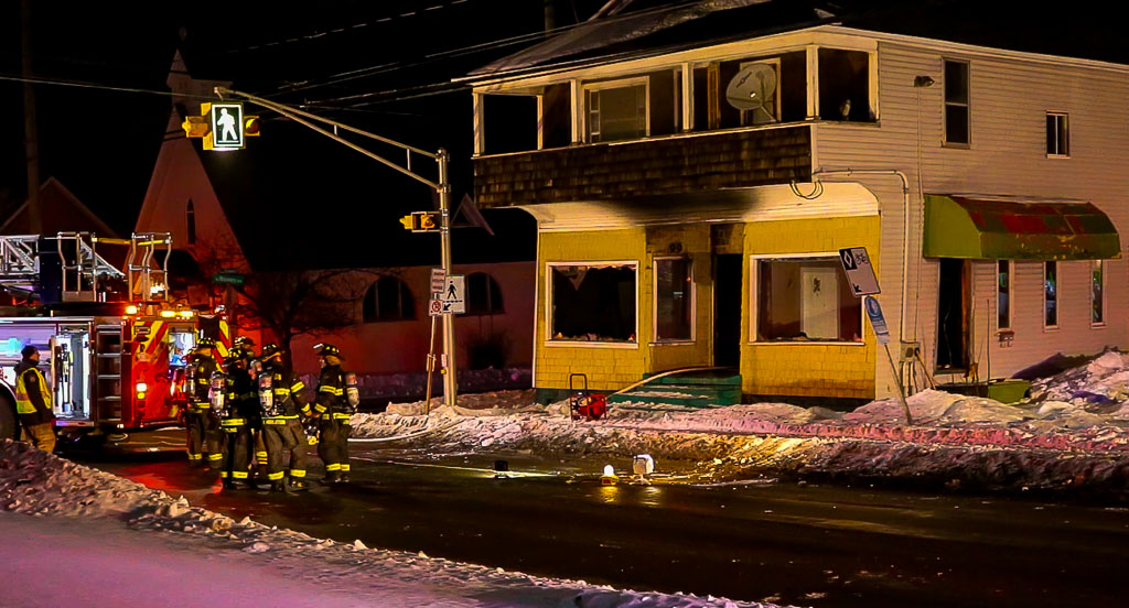 Fire investigators looking into cause of blaze at vacant Moncton home ...