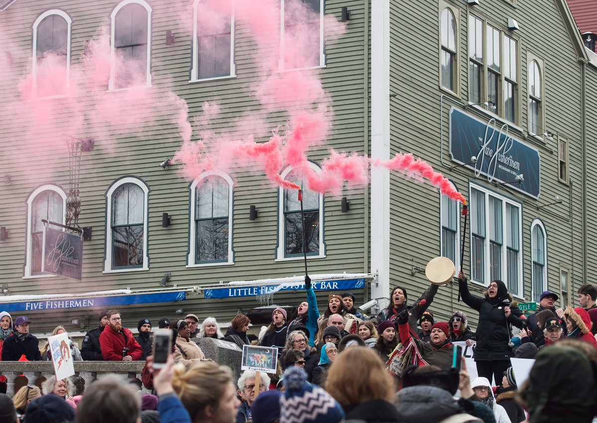 Photo Gallery: Across Canada, women march in solidarity - National ...