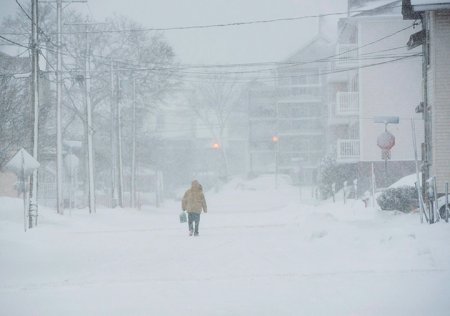 ‘Bomb cyclone’ photos show intensity of storm as it pummelled East ...