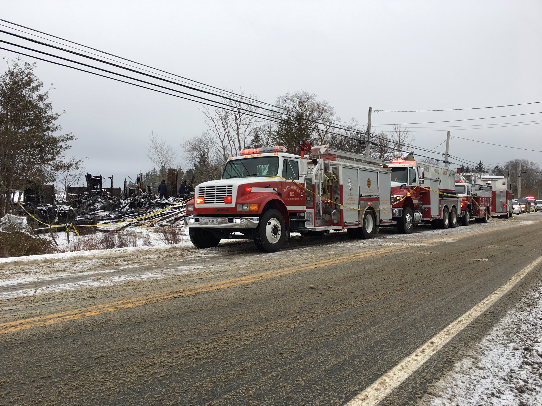 Man rescued from fatal house fire ‘struggling to stay alive’: relative ...