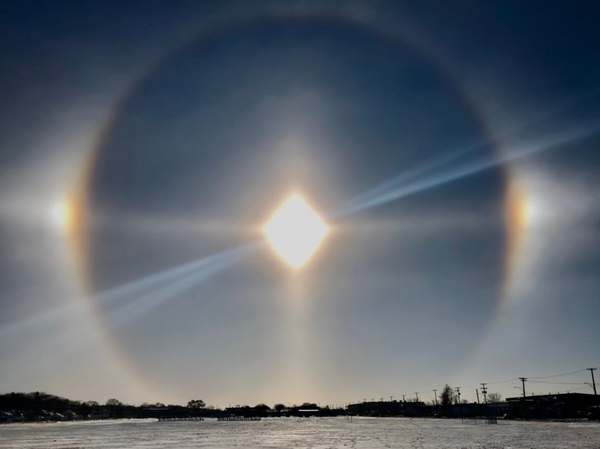 The science of sun dogs seen over southern Manitoba - Winnipeg ...