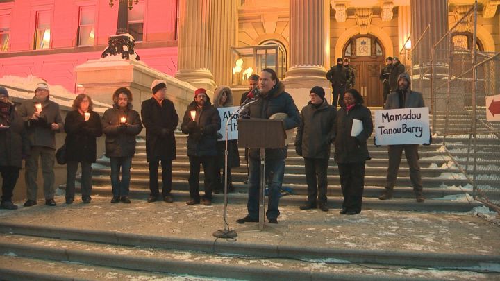 Edmonton vigil pays tribute to Quebec City mosque shooting - Edmonton ...