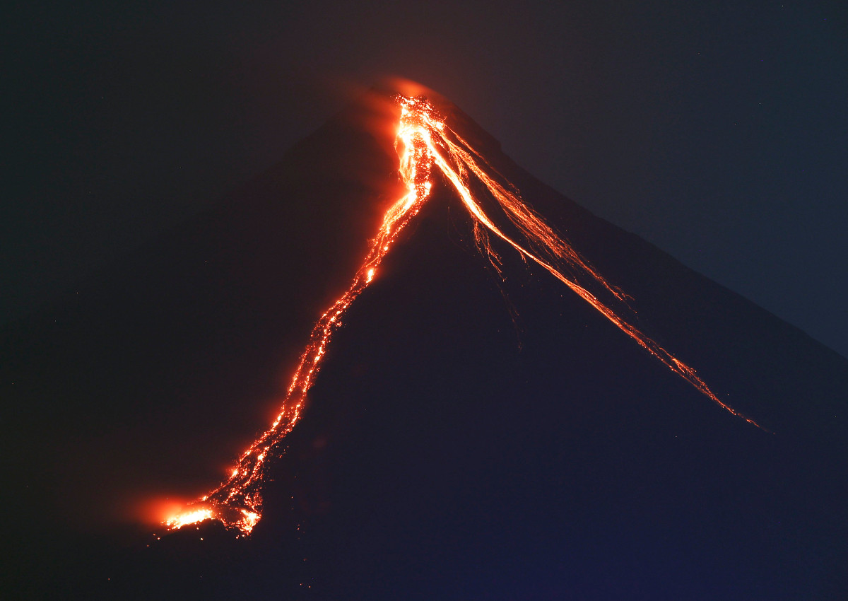 Hawaii braces for long upheaval amid Kilauea volcano eruption ...