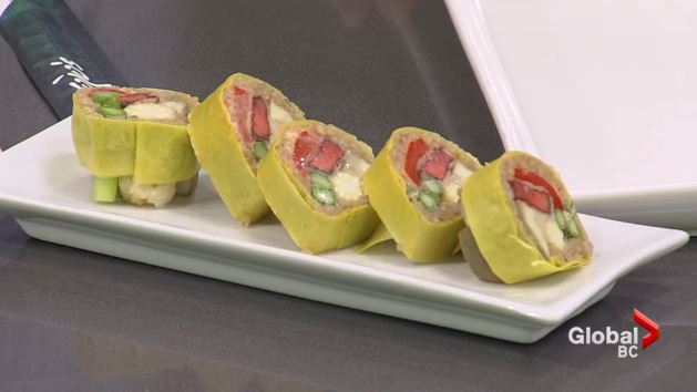 Tojo’s 30 year Anniversary Roll and tuna sashimi salad - BC | Globalnews.ca