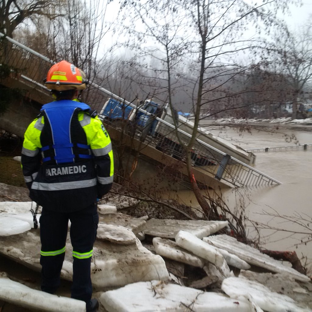 Rescue underway after bridge collapse in Port Bruce - London ...