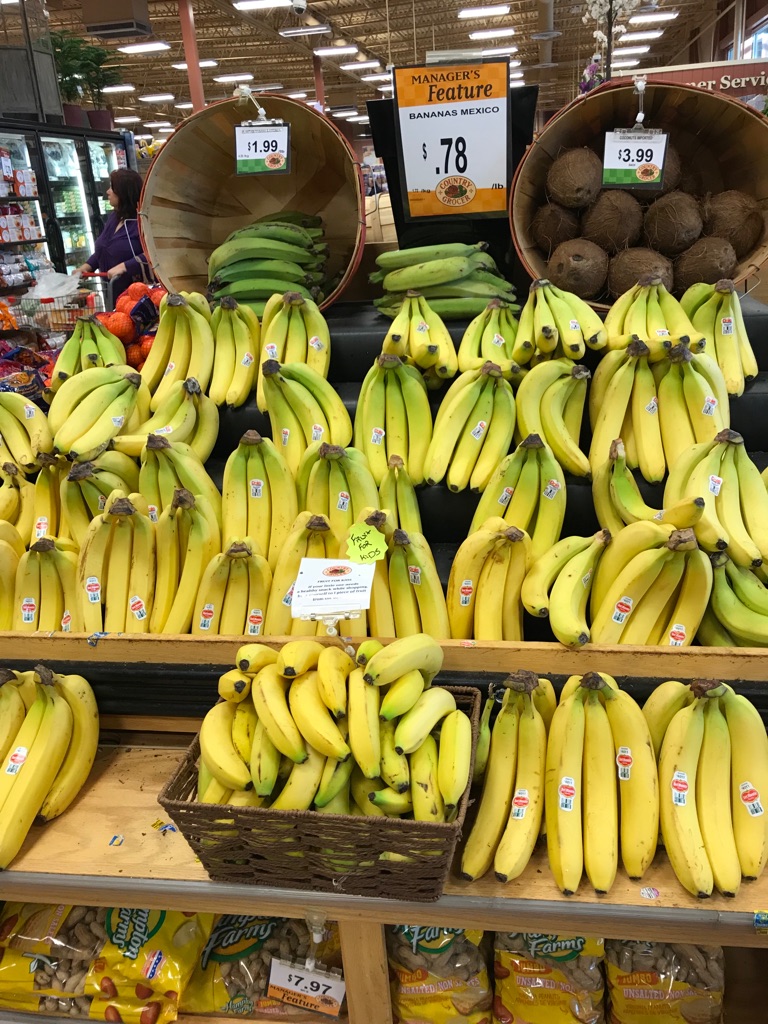 What’s with the green bananas? Shoppers fret over fruit selection ...