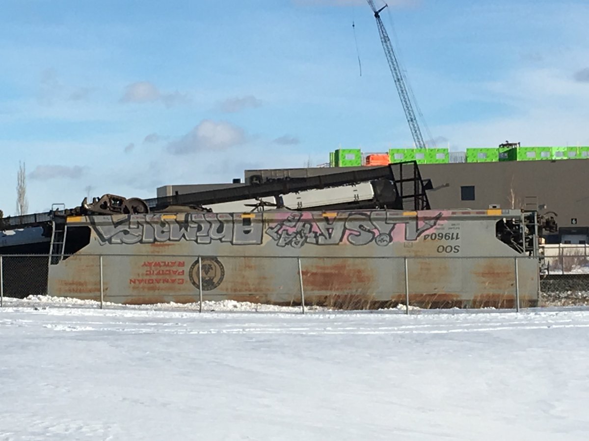 Train derails in south Edmonton - Edmonton | Globalnews.ca