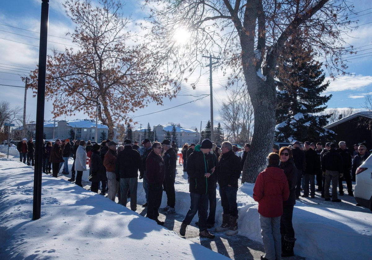 Alberta man charged after farm shooting met with applause outside ...