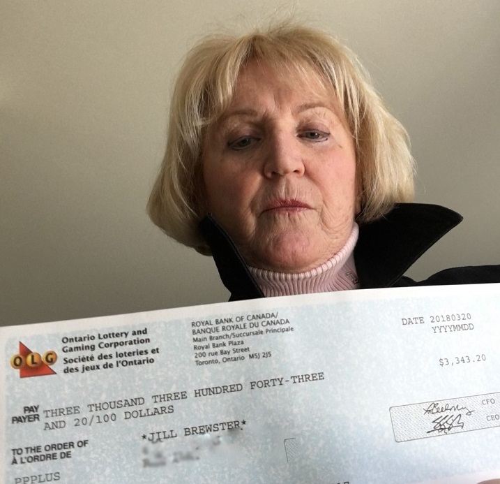 Ontario OLG winner gets football prize months later - Toronto ...