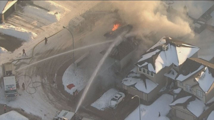 Flames shoot from roof of Sherwood Park home - Edmonton | Globalnews.ca