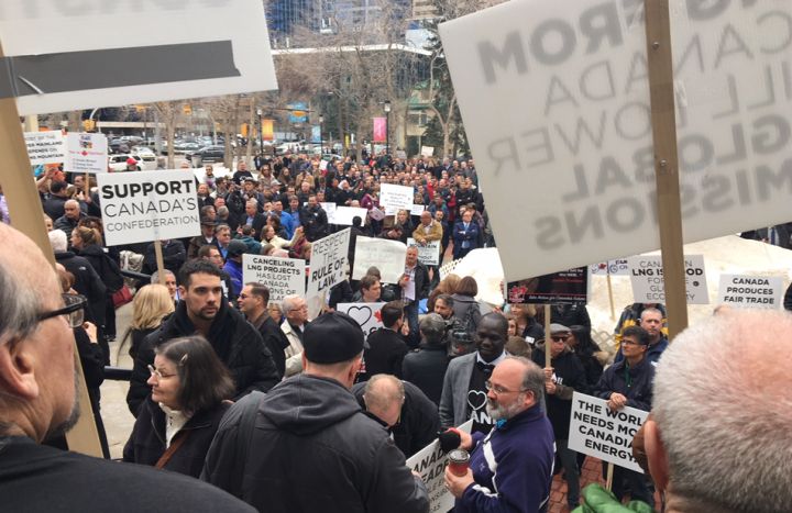 Thousands of Calgary protesters loudly demand B.C. stop blocking Trans ...