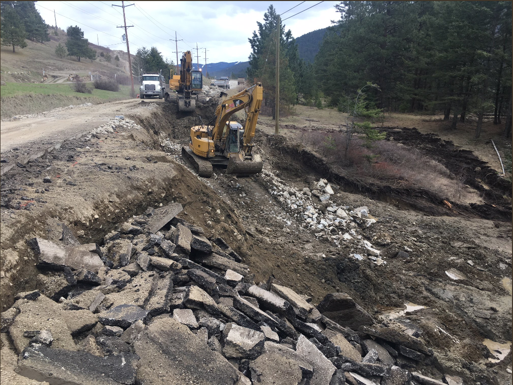 Highway 33 east of Kelowna could reopen Friday night | Globalnews.ca