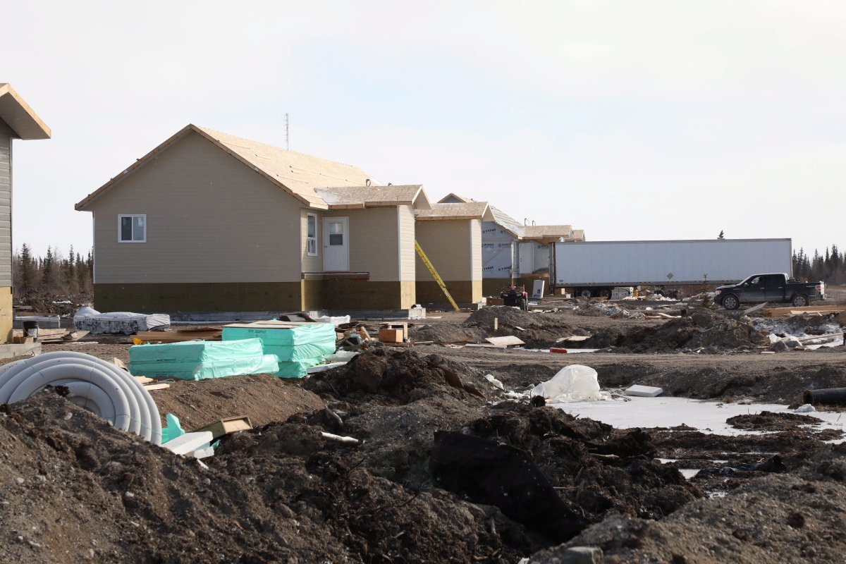 Isolated Fort Severn, Ont., tries to chart its own course | Globalnews.ca