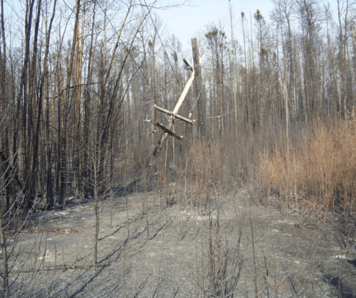 New pictures from Little Grand Rapids, Man. show hydro line badly ...