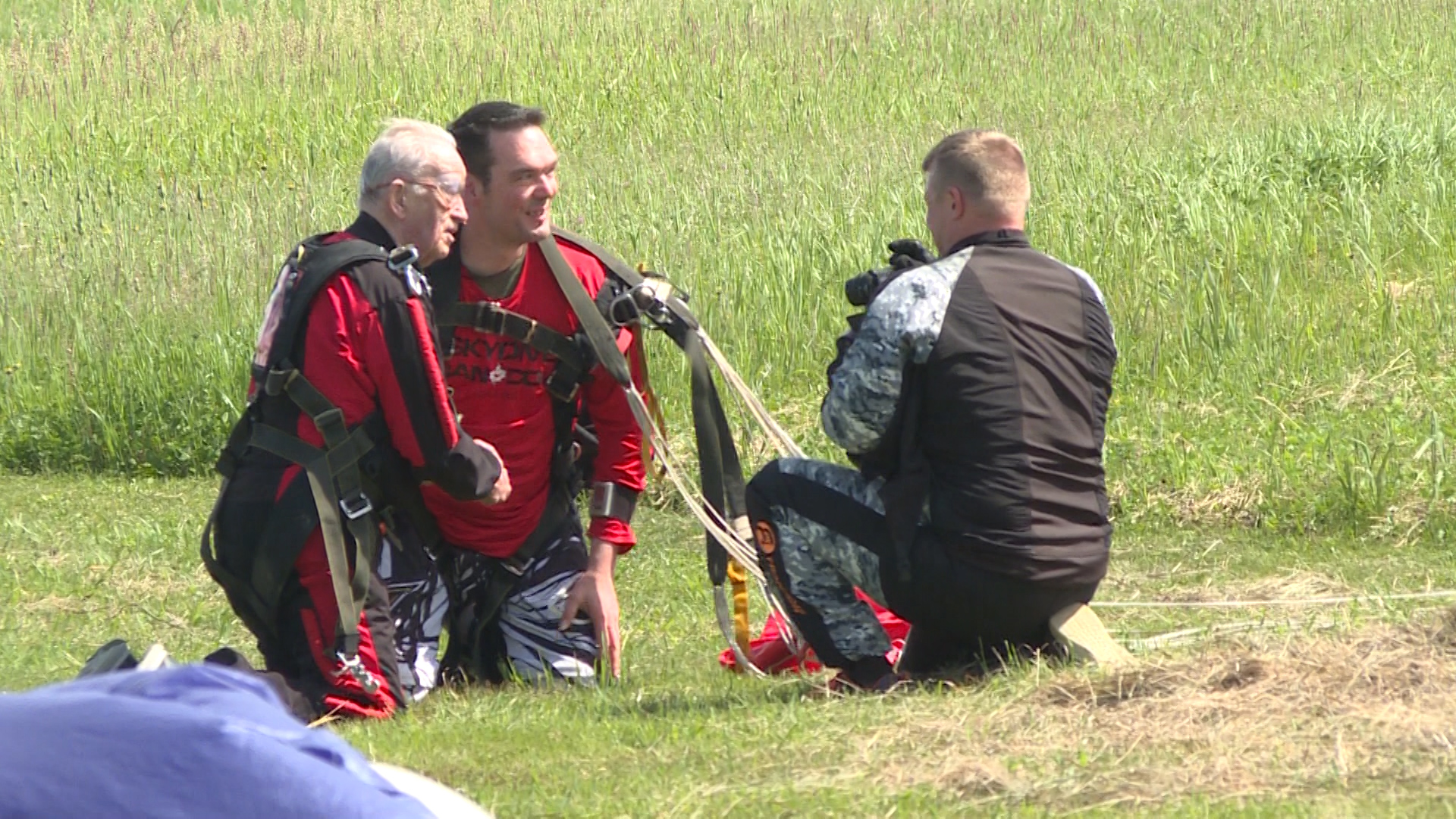 D-Day veteran takes to the sky to mark Normandy landing’s 74th ...