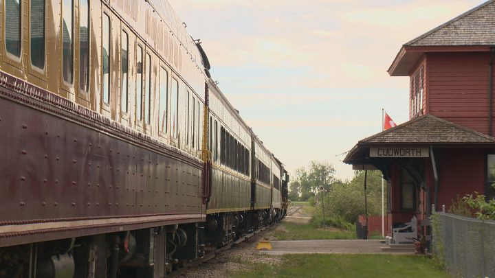 New excursion train highlights Saskatchewan culture | Globalnews.ca