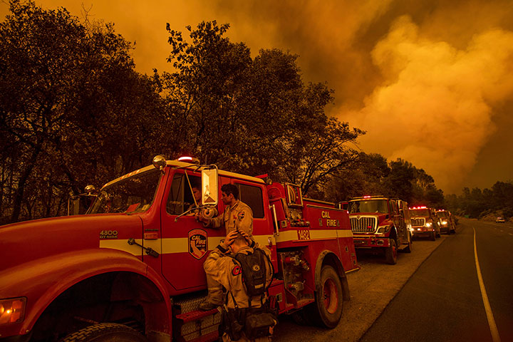 Terrifying images show sheer size of raging California wildfires ...