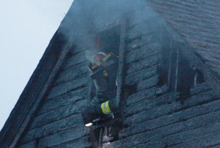 Fire in Amherst, N.S., sends firefighter to hospital, temporarily ...