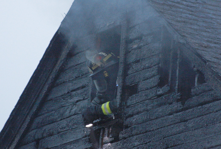 Fire in Amherst, N.S., sends firefighter to hospital, temporarily ...