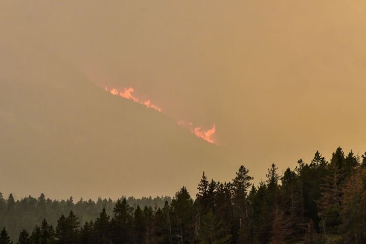 Wildfire prompts evacuation alert for people in Waterton Lakes National ...