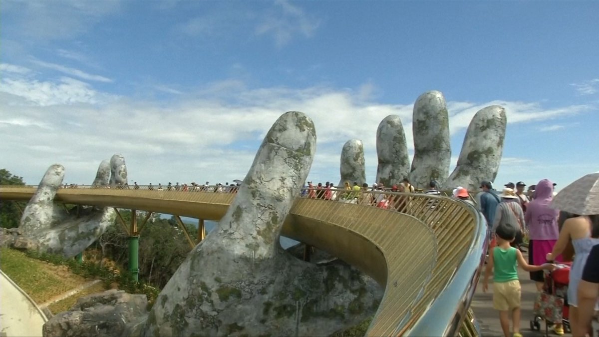 A look at Vietnam’s ‘Golden Bridge,’ a colossal pair of hands lifting a ...