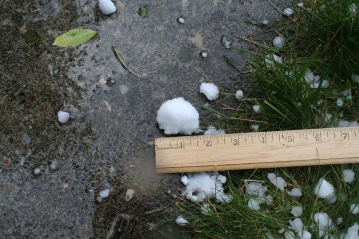 Hail, strong winds hit Calgary as severe thunderstorm rolls through ...