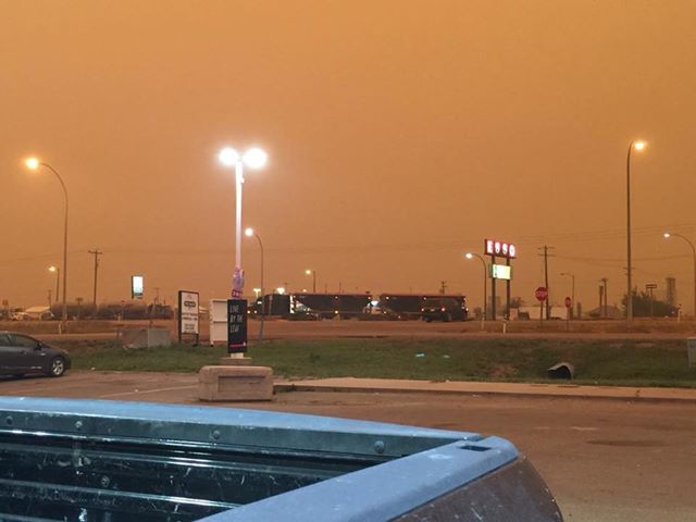 Wildfire smoke turns day into night in northern Alberta: ‘I’ve never ...