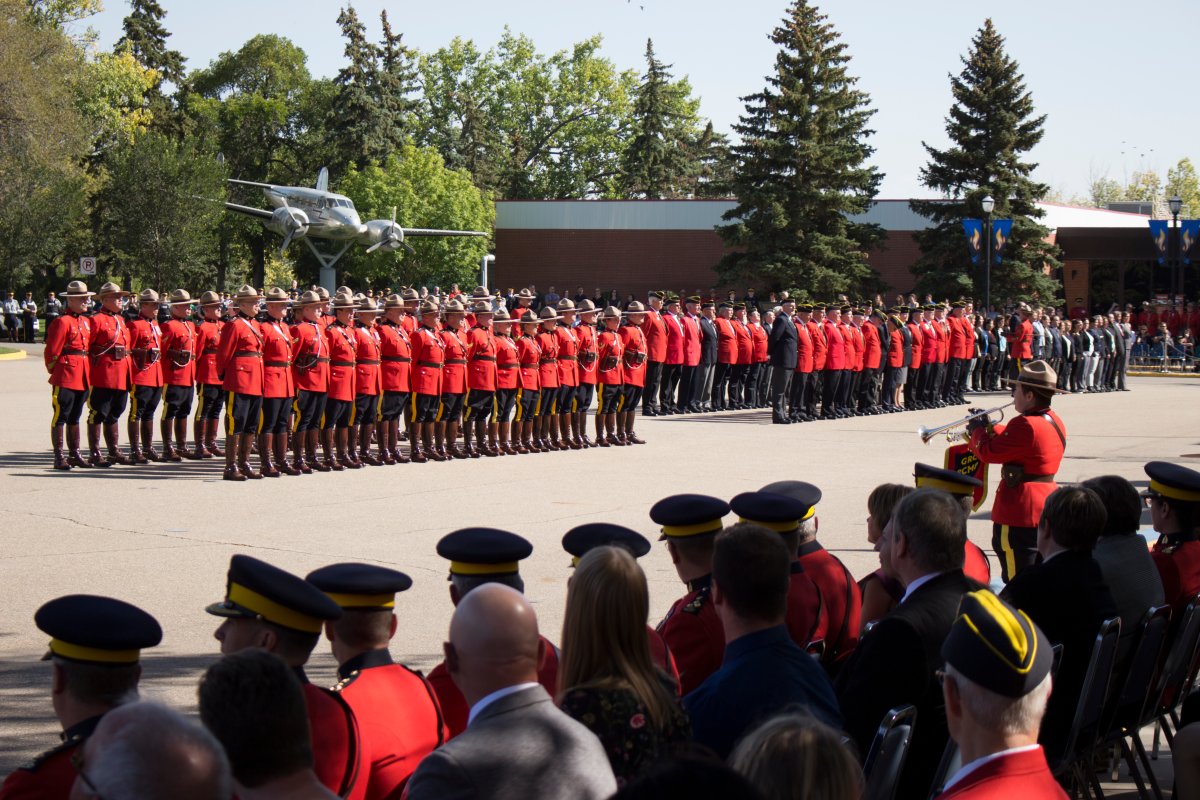 RCMP officially swear in first female commissioner Brenda Lucki ...