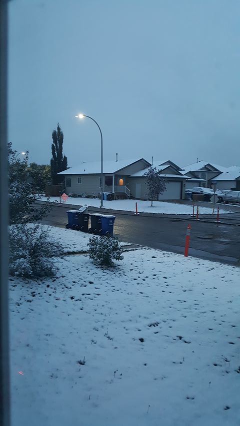 Say it ain’t snow! Northern Alberta wakes up to winter weather ...