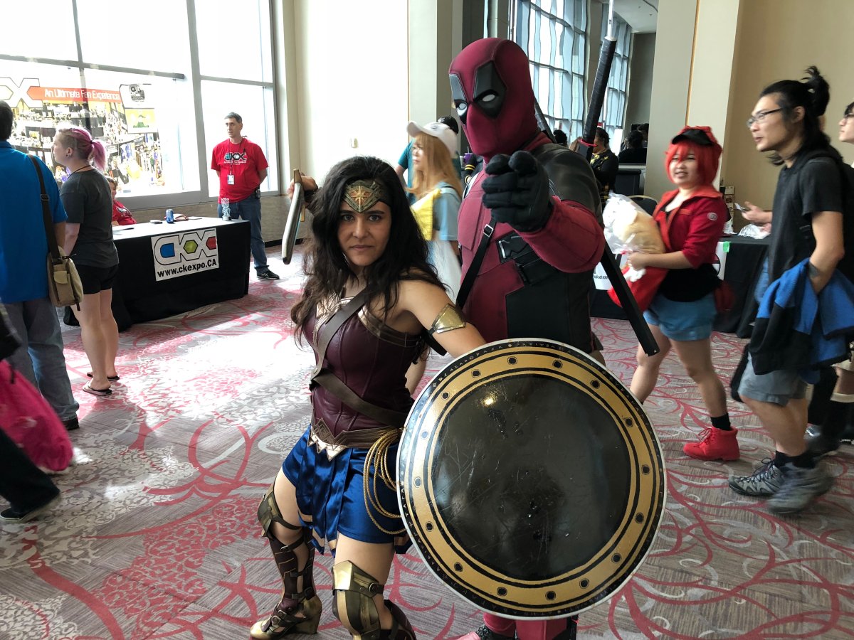 Fans transform into their heroes at Forest City ComiCon in London ...