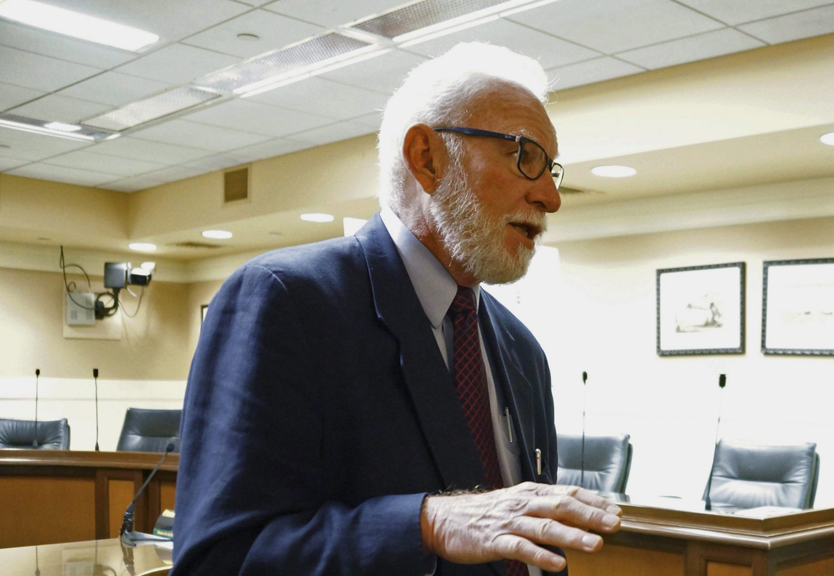 Sen. Larry Campbell refuses to answer questions about board role for B ...