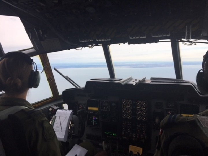 On board with 17 Wing Search and Rescue team over Manitoba | Globalnews.ca