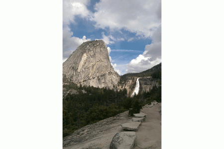 Teen plummets to his death after trying to take selfie in Yosemite ...