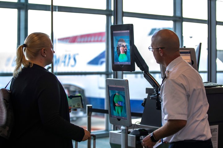 Say cheese: U.S. airports plan to scan your face at security, bag check ...