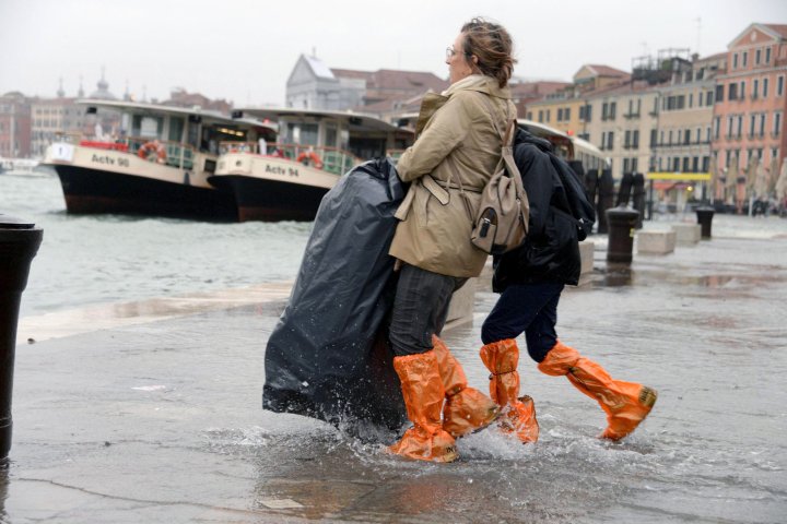 Venice flooding kills at least 11, puts city under worst water levels ...
