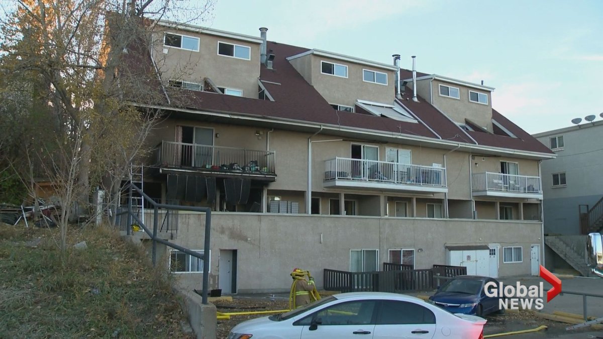 1 injured in apartment fire in north Calgary - Calgary | Globalnews.ca
