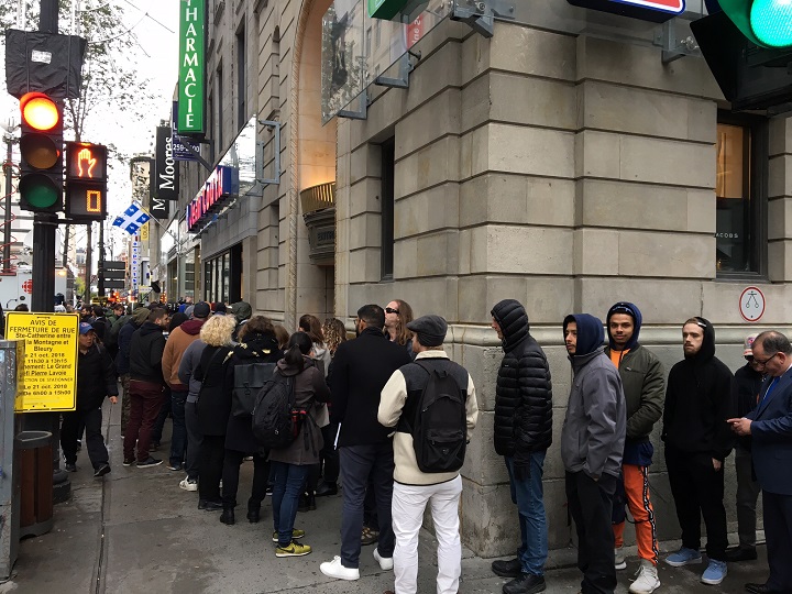 Long lineup at Montreal pot shop as legalization begins - Montreal ...