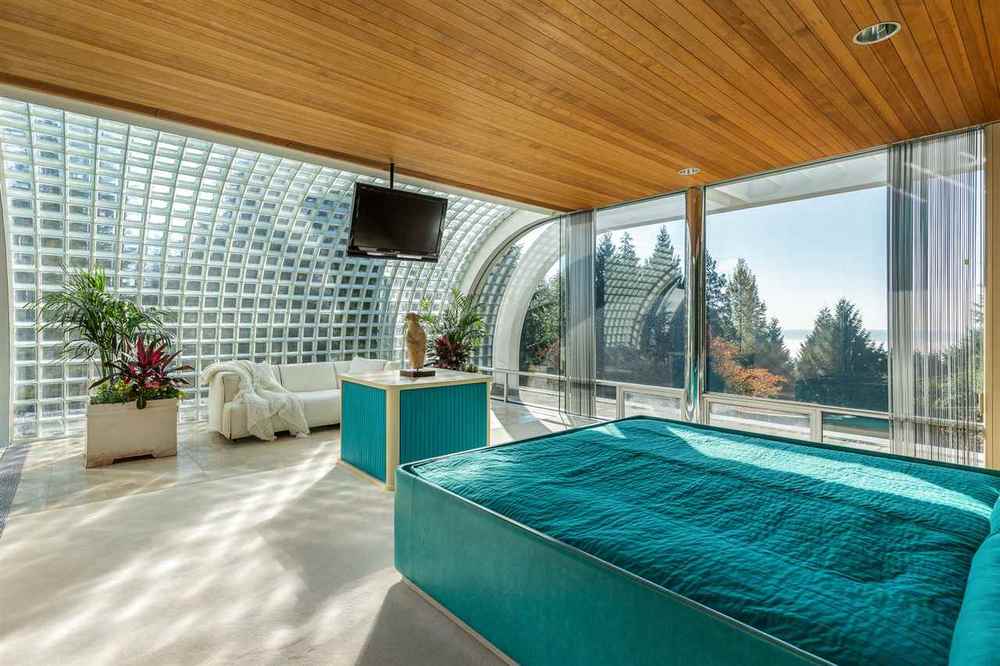 Arthur Erickson’s ‘mindbending’ Eppich House 2 hits the market for $16. ...