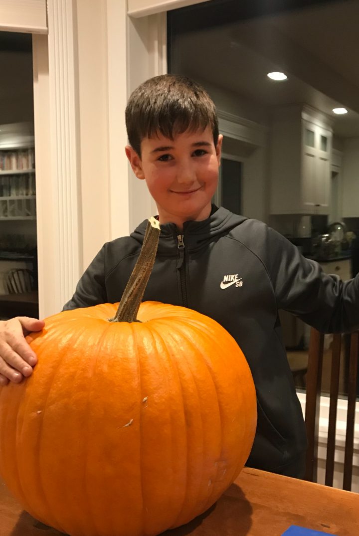 Saskatoon Tim Hortons donates $10K to Crisis Nursery on behalf of 10 ...