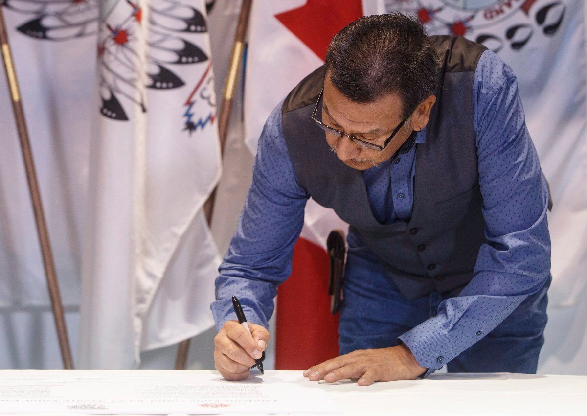 Alberta’s Lubicon Lake First Nation inks land deal with feds, province ...
