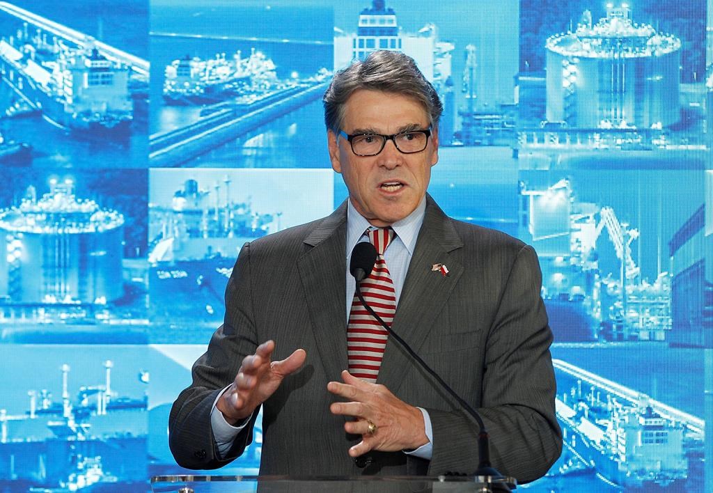 Rick Perry defends urging Trump to call Ukrainian president, says it ...