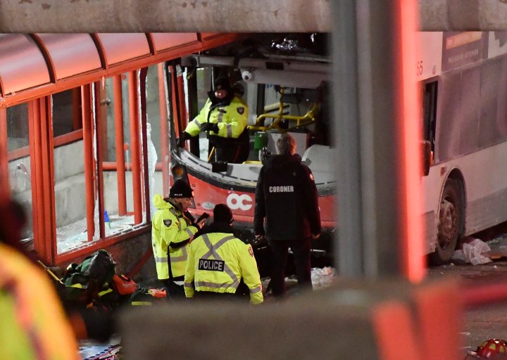 IN PHOTOS: Ottawa bus crash that killed 3 left a ‘chaotic’ scene ...