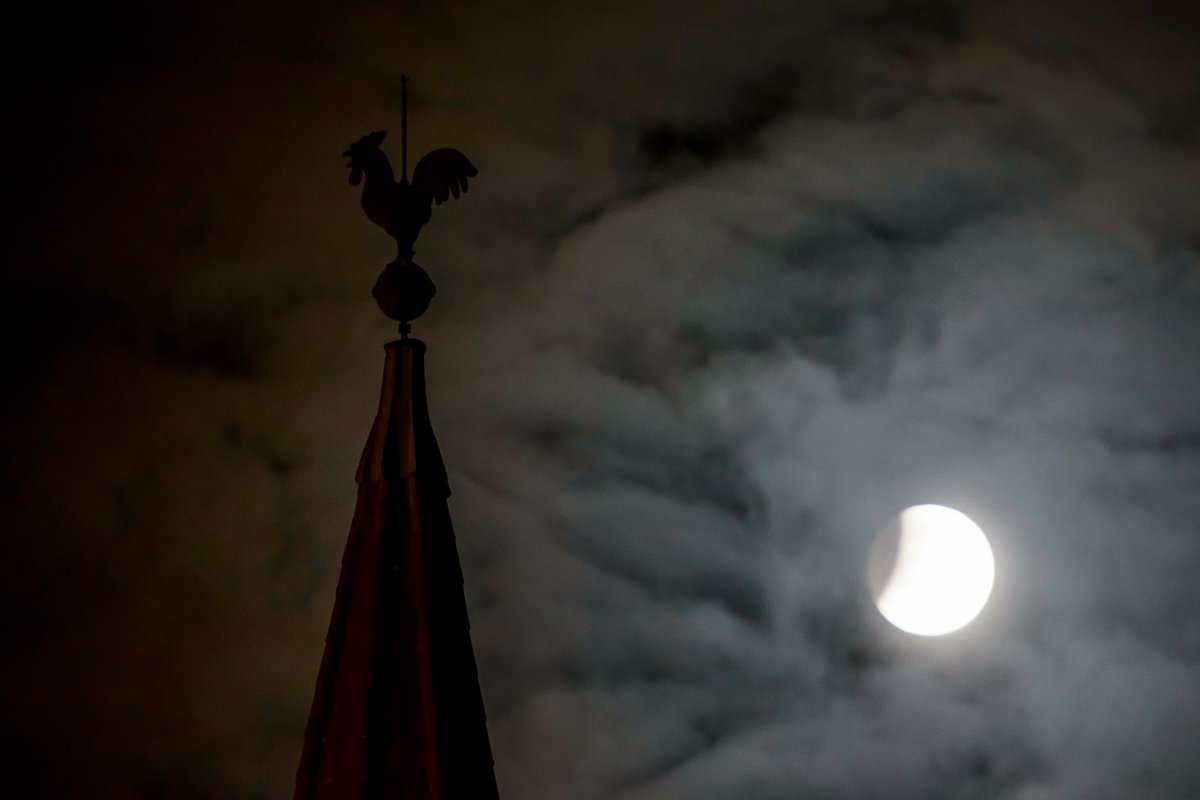 Here’s how the ‘super blood wolf moon’ eclipse looked across the world ...