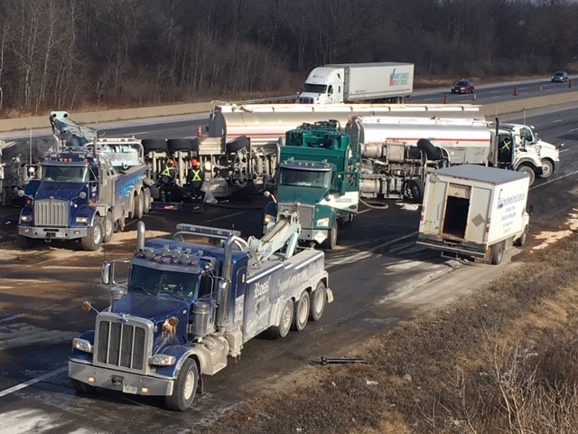 All lanes reopen on Highway 401 near Cambridge after jet fuel spill ...