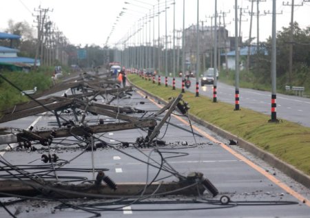 Tropical Storm Pabuk turns deadly as it crashes into Thailand ...