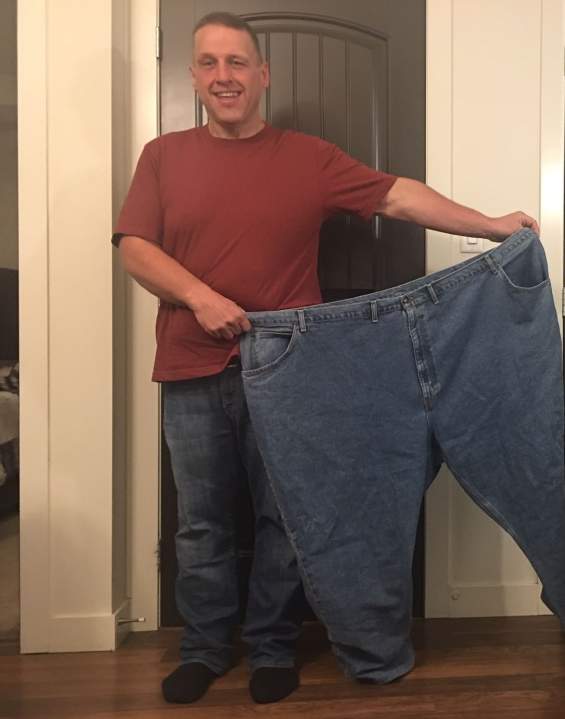 Fort McMurray man writes book on losing 330 lbs after 2016 wildfire ...